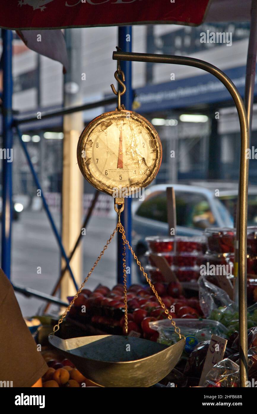 Old scale face hi-res stock photography and images - Alamy