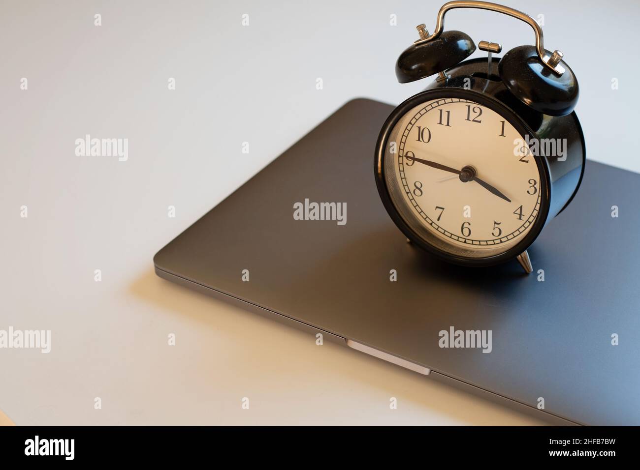 Laptop screen time close up hi-res stock photography and images - Alamy