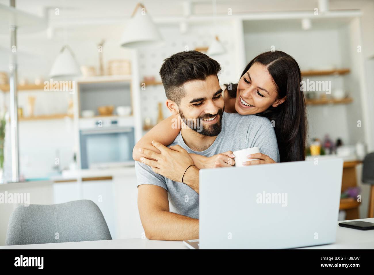 Technology wife hi-res stock photography and images - Alamy