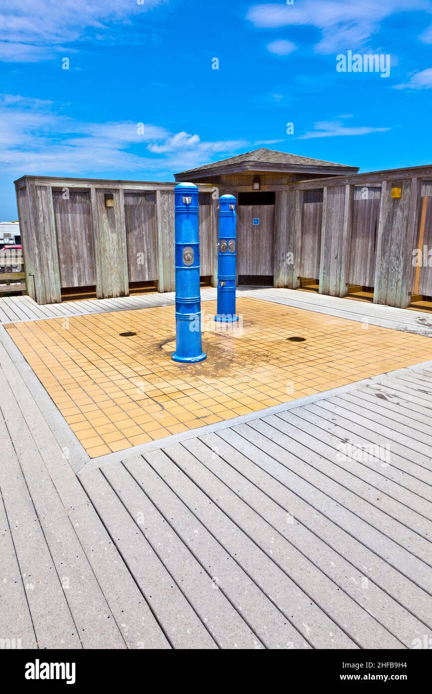 Sand changing cubicle hi-res stock photography and images - Alamy