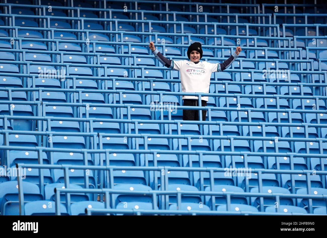 Safe standing football stadium uk hi-res stock photography and images ...