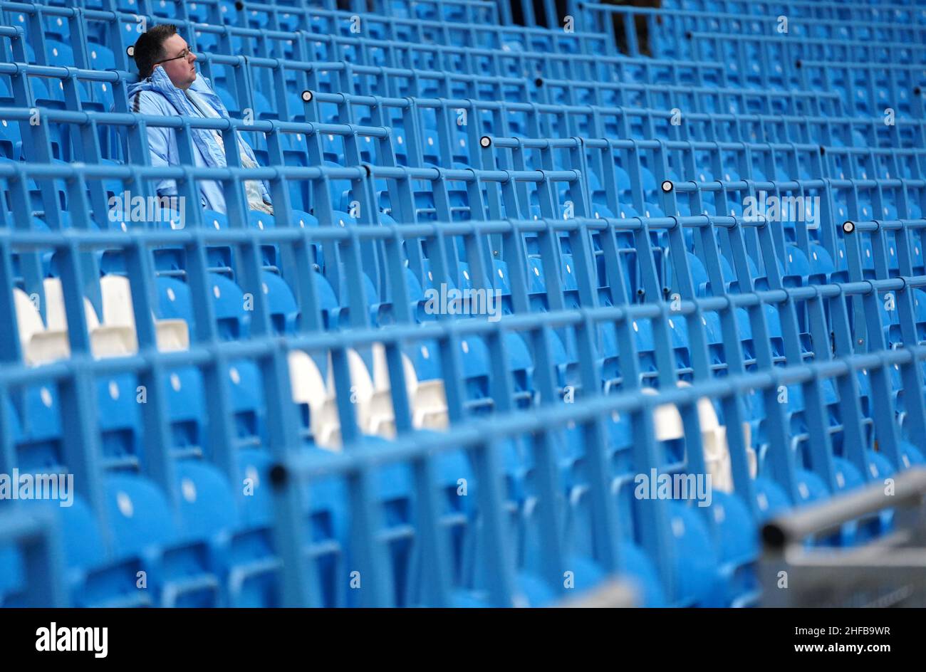 Safe standing football stadium uk hi-res stock photography and images ...