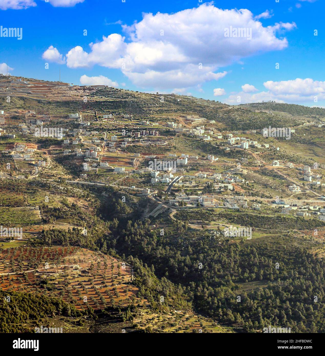 Scenic view jordanian countryside hi-res stock photography and images ...