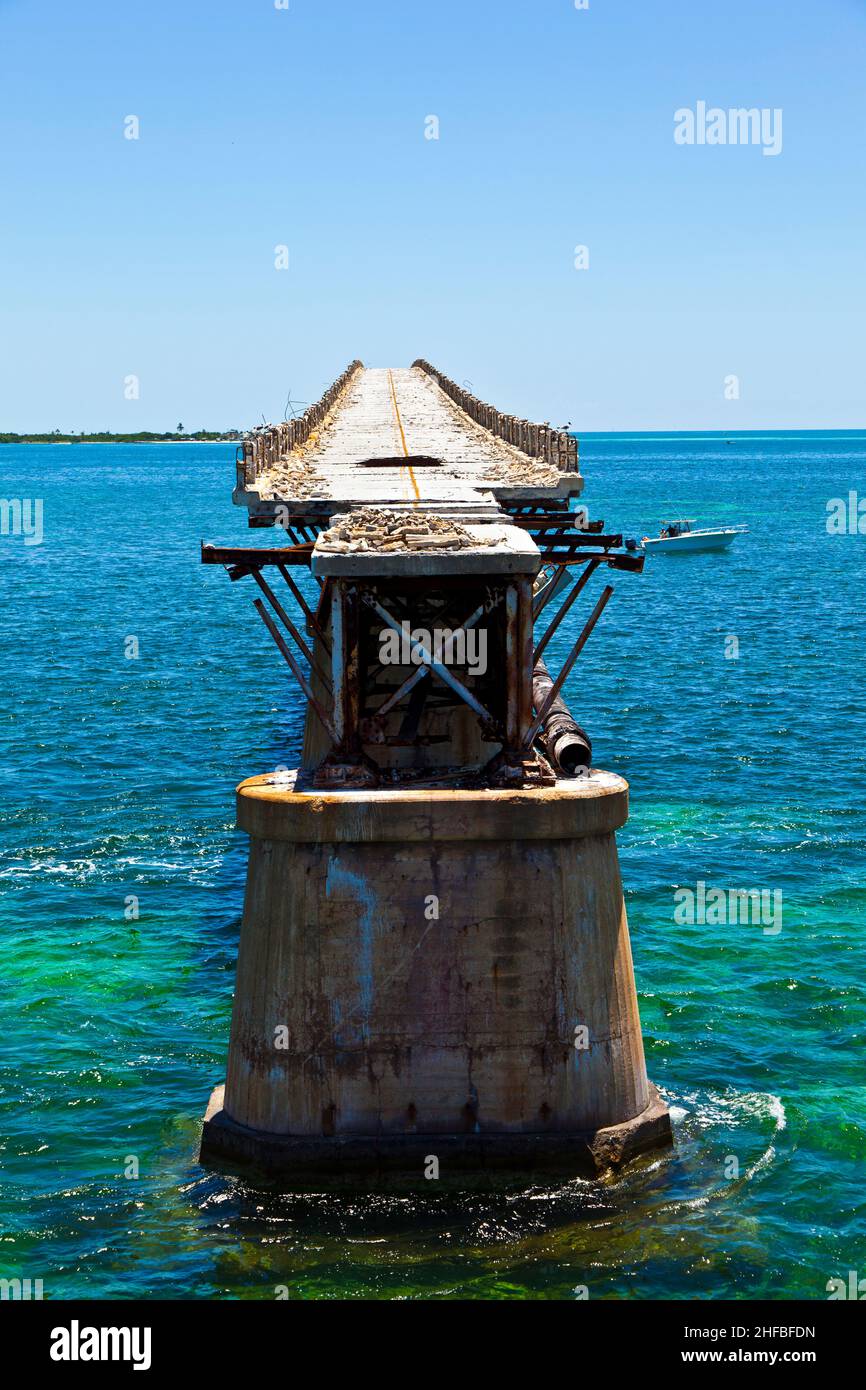 old rotten bridge near Bahia Honda State park Stock Photo - Alamy