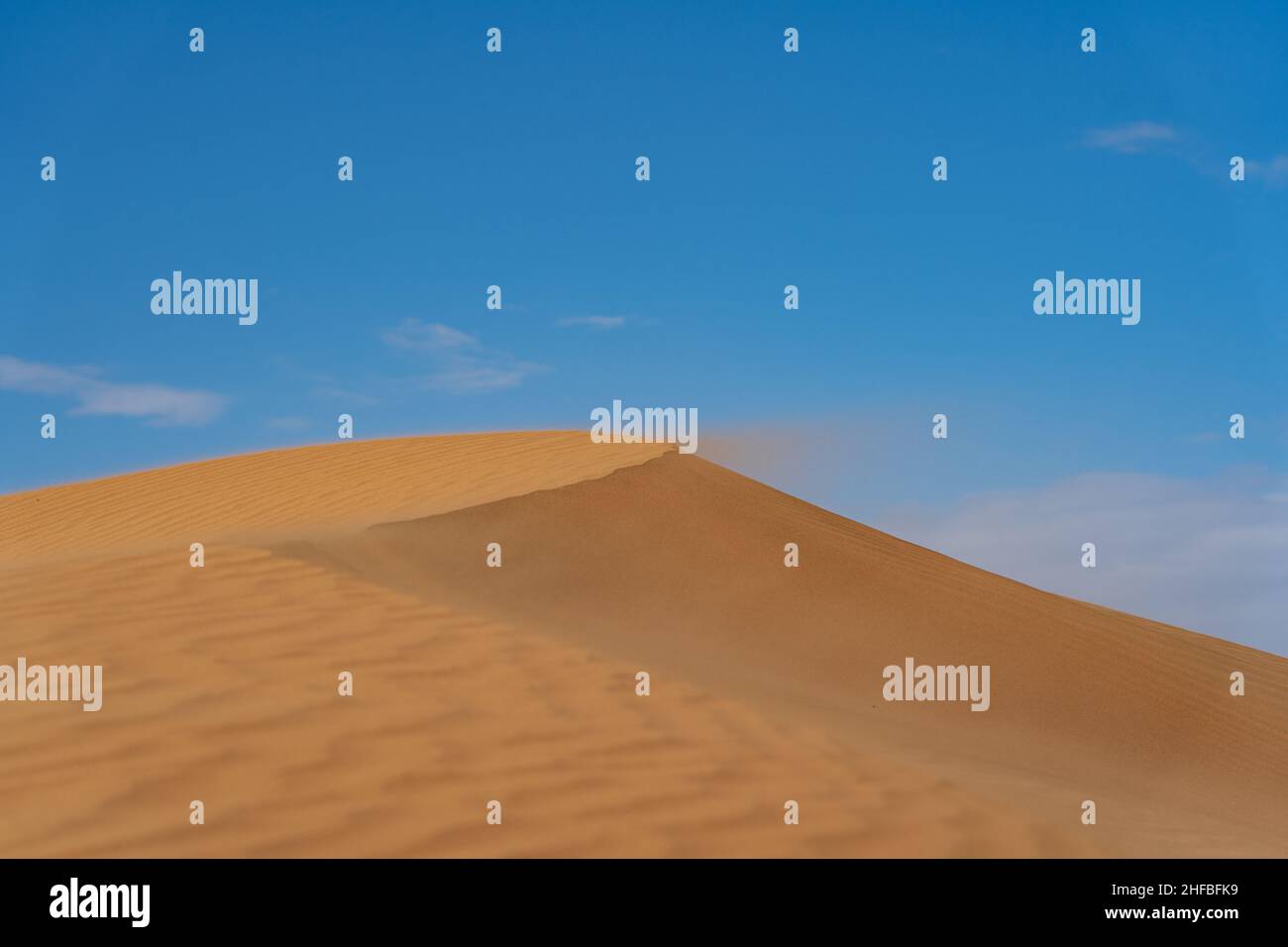sand dunes in windy day Stock Photo - Alamy