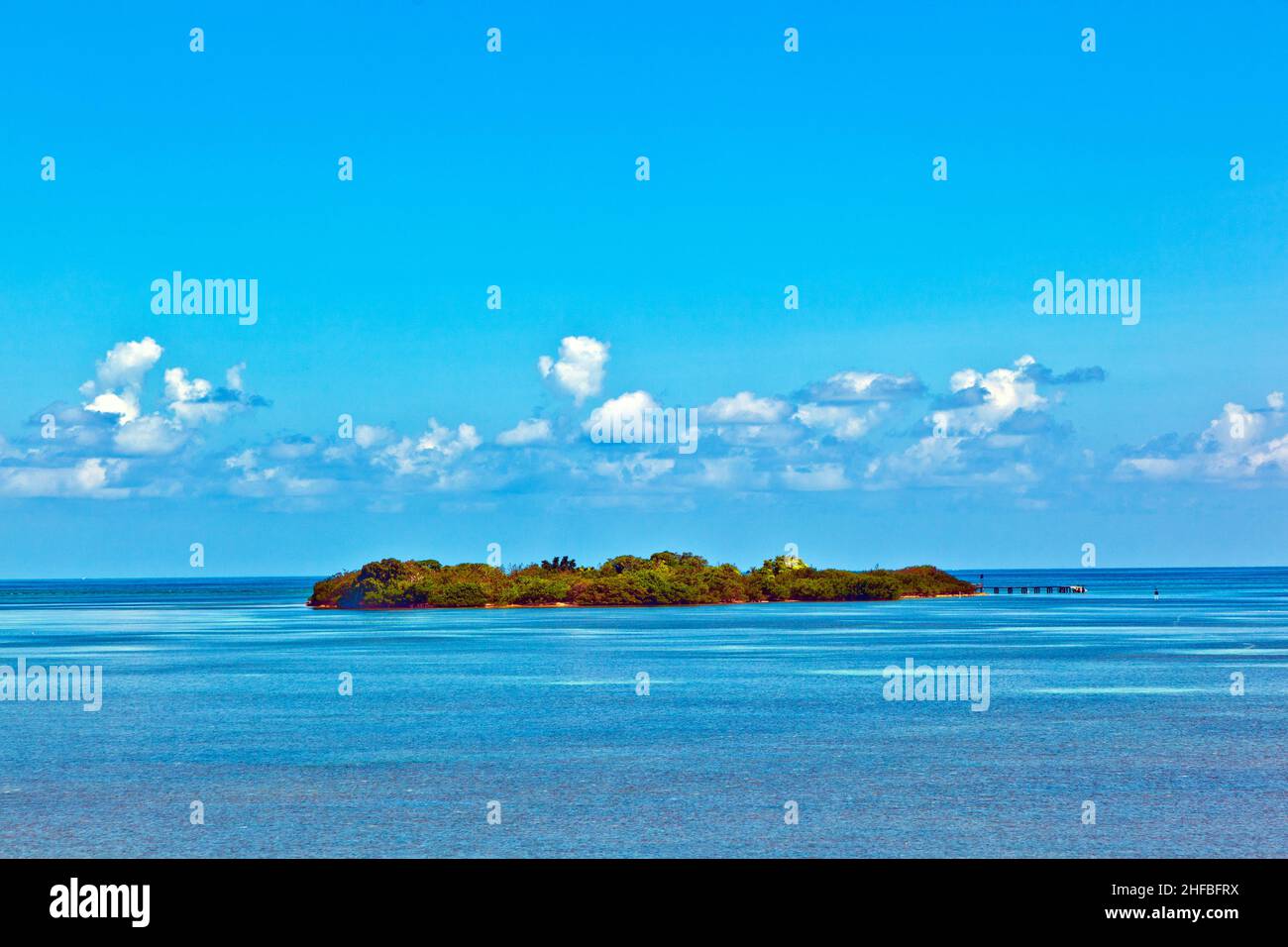 beautiful island in the Florida keys with lighthouse Stock Photo - Alamy