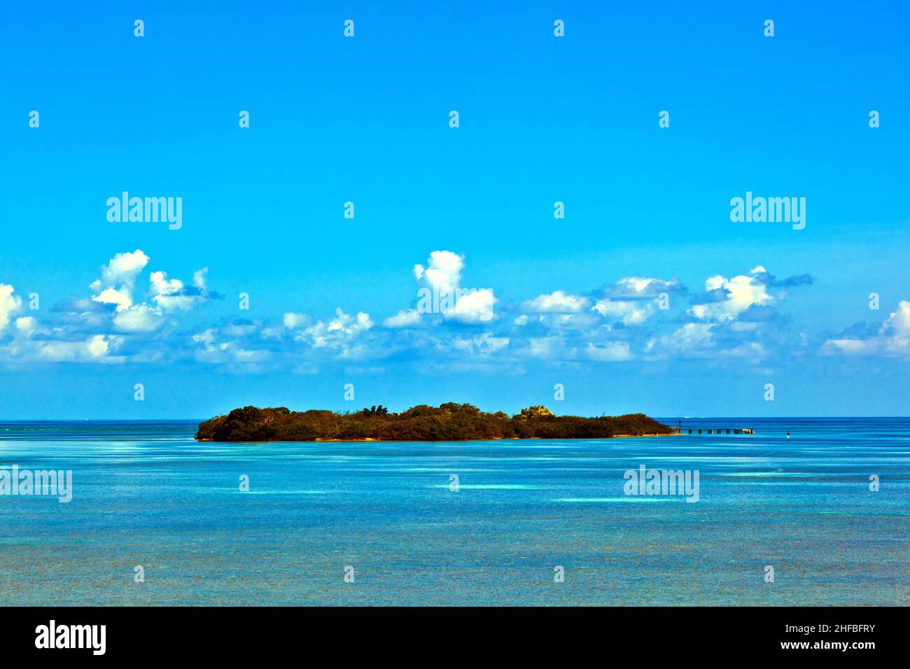 beautiful island in the Florida keys with lighthouse Stock Photo - Alamy