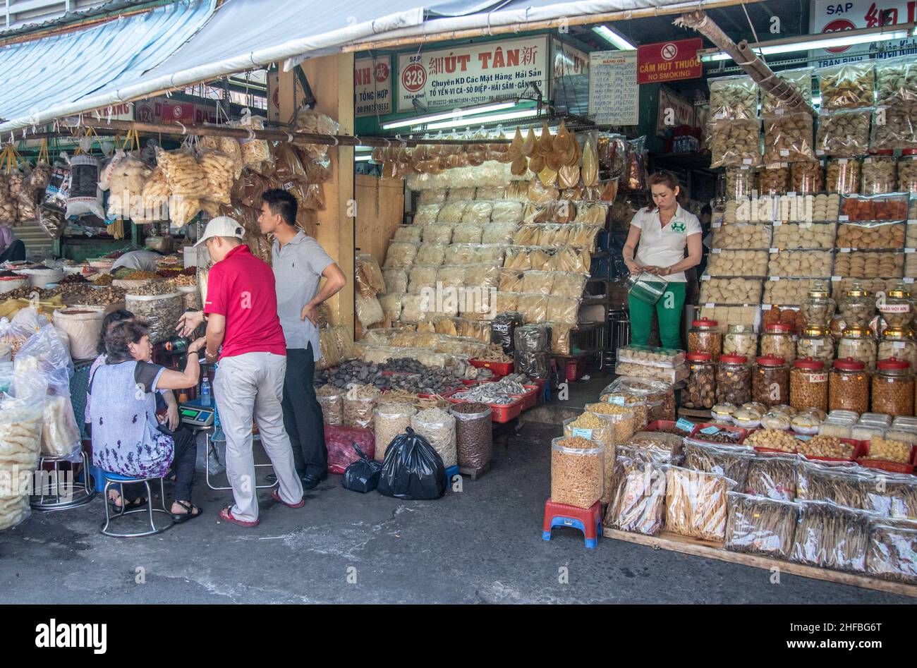 Chinese indoor market hi-res stock photography and images - Alamy