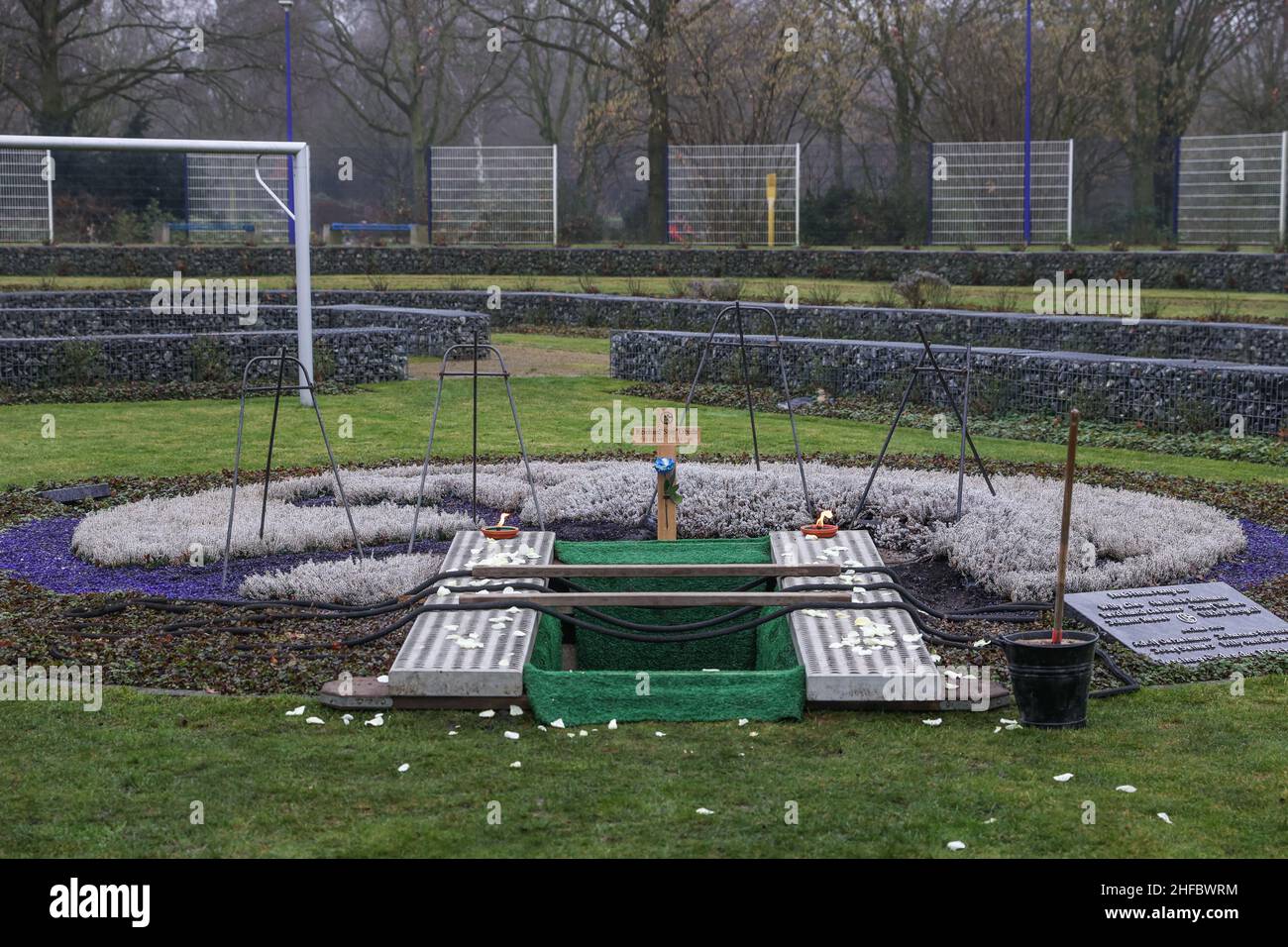 Gelsenkirchen, Germany. 15th Jan, 2022. The gravesite of former Schalke ...