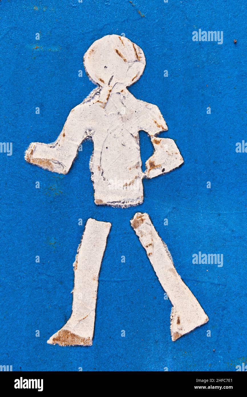 symbol for pathway and icon for pedestrians on asphalt Stock Photo - Alamy