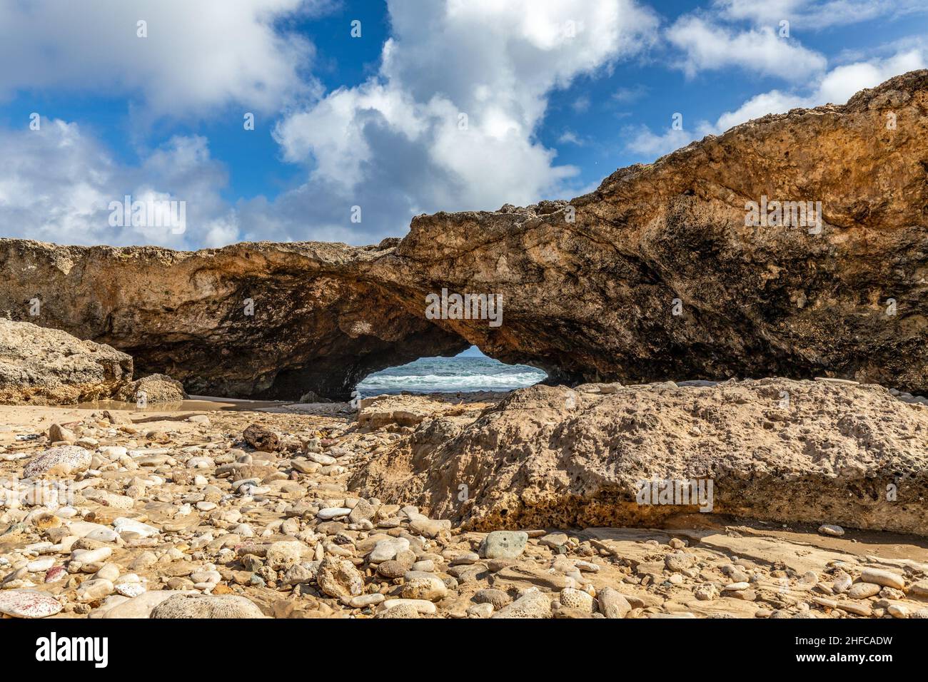 Natural bridges on Aruba coastline Stock Photo - Alamy