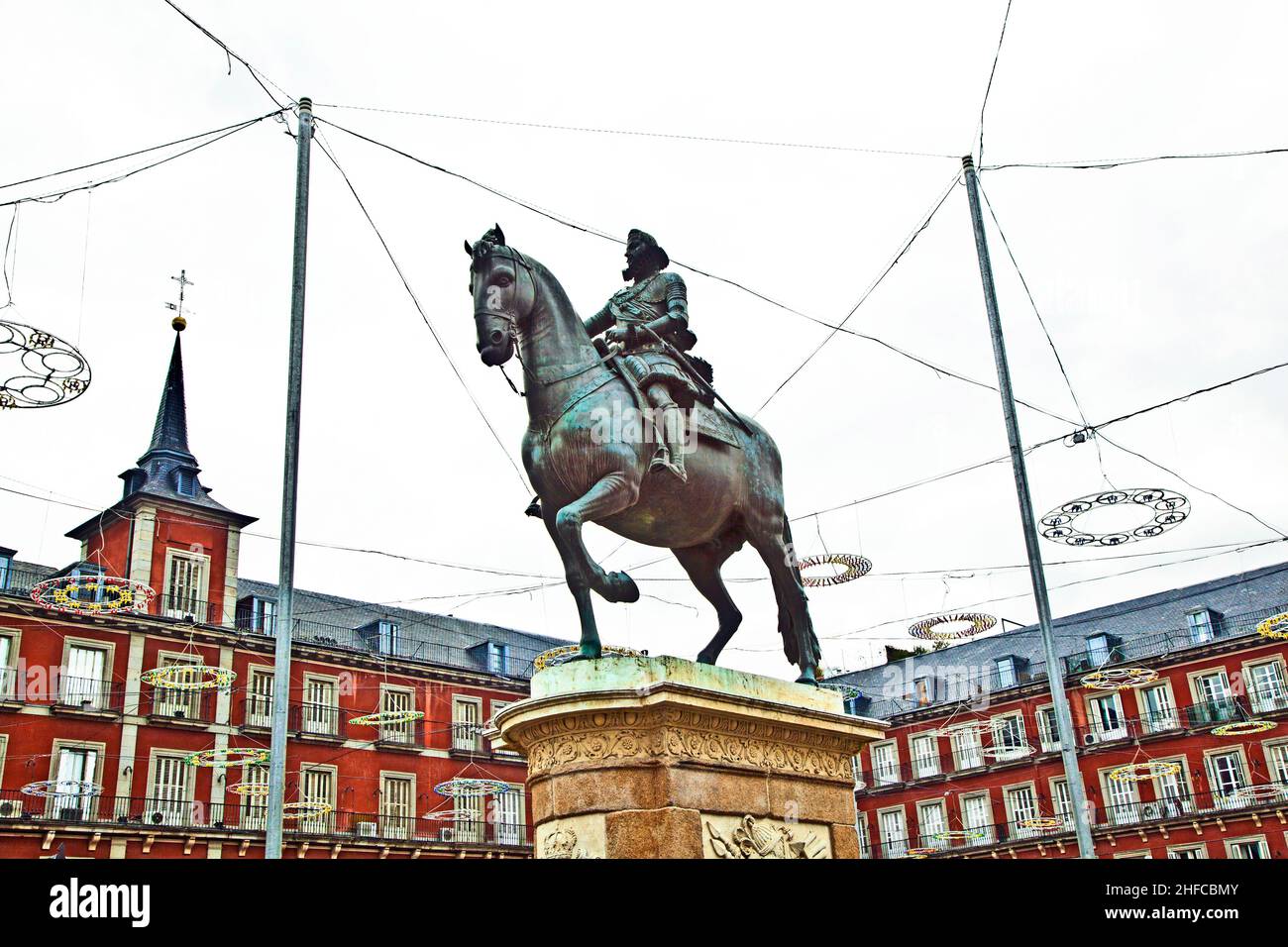 Statue of Philipp III at the Plaza Mayor in Madrid Stock Photo - Alamy