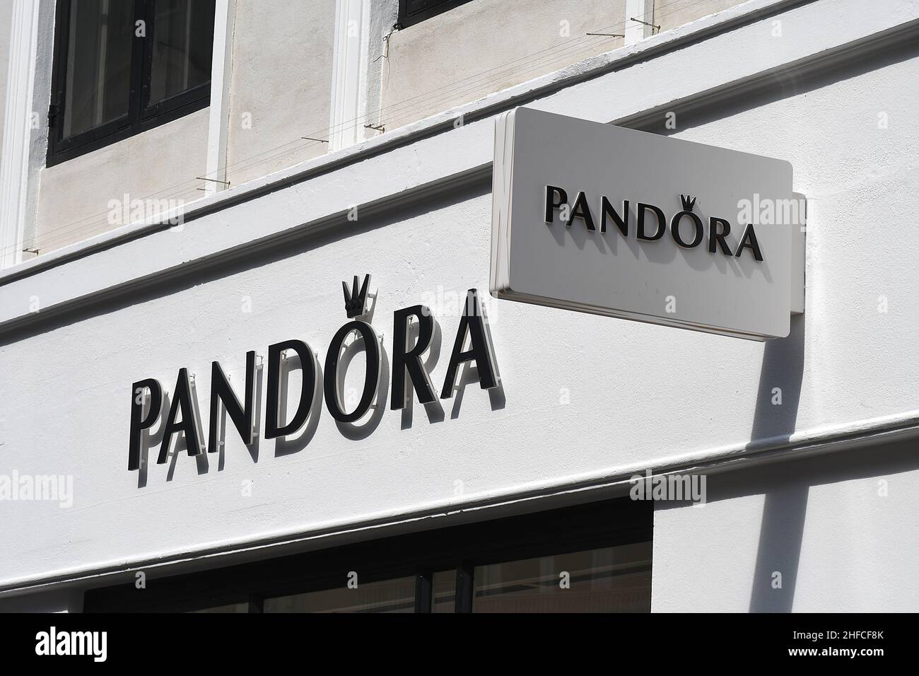 Copenhagen/Denmark 29.JULY 2018 . Pandora store on sroeget. (Photo ...