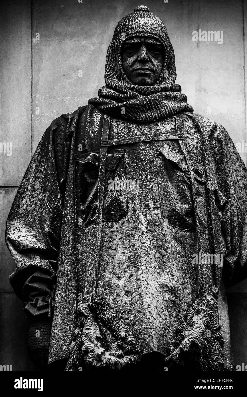 Royal geographical society shackleton hi-res stock photography and ...