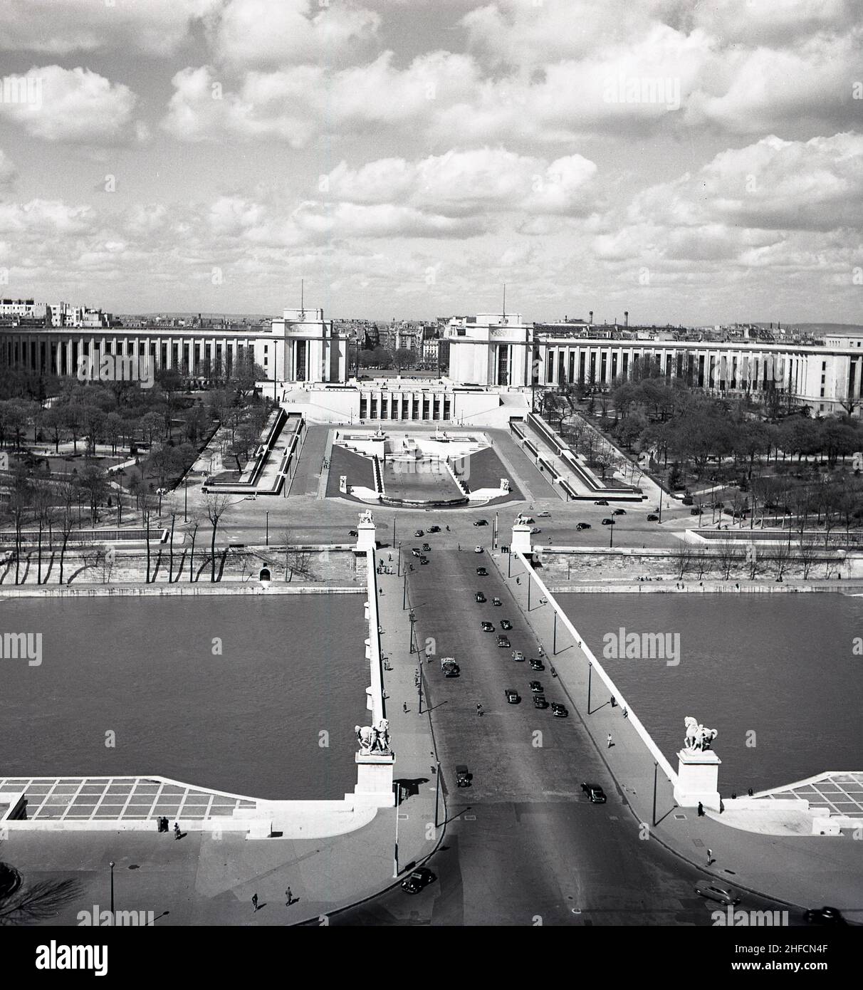 1950s, historical picture from this era of the Pont d'Lena bridge over ...