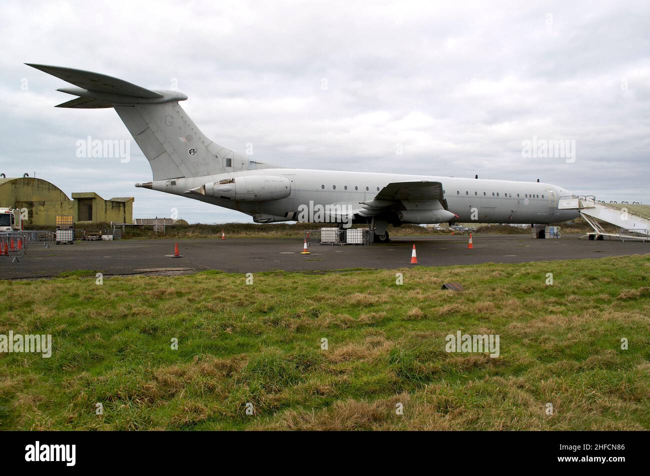 1967 Vickers VC10 aerial tanker and aircraft refueler RAF Newquay ...