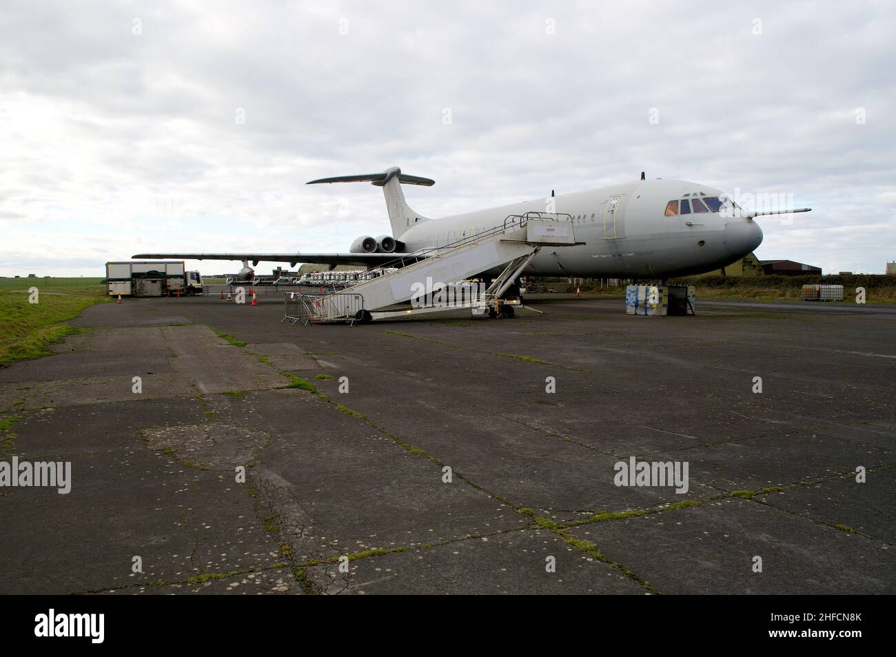 1967 Vickers VC10 aerial tanker and aircraft refueler RAF Newquay ...