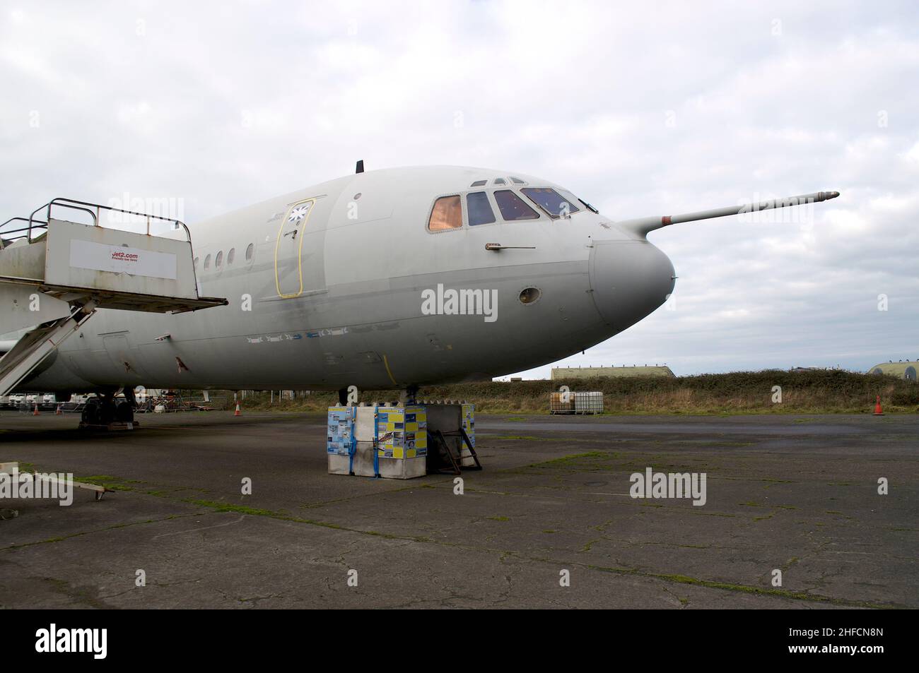 1967 Vickers VC10 aerial tanker and aircraft refueler RAF Newquay ...
