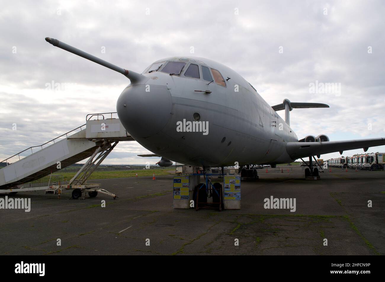 Raf vickers vc10 tanker aircraft hi-res stock photography and images ...