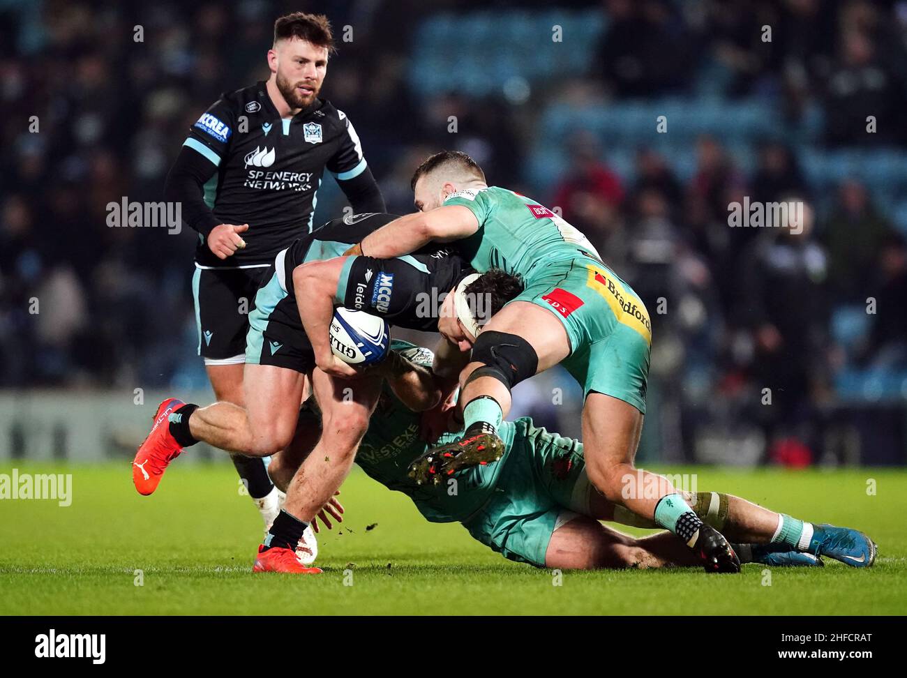 Luke cowan dickie tackle hi-res stock photography and images - Alamy