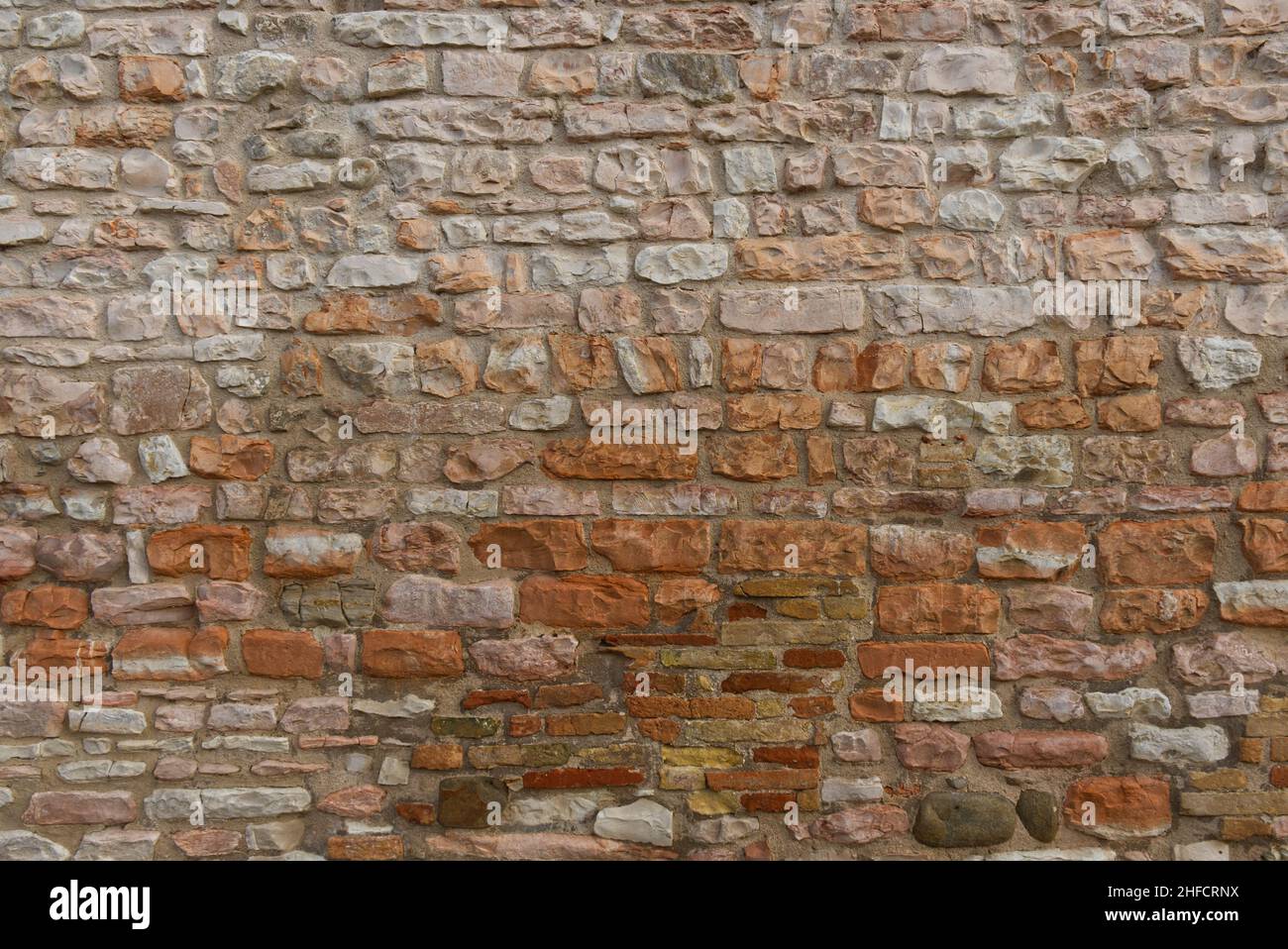 Romanesque construction hi-res stock photography and images - Alamy