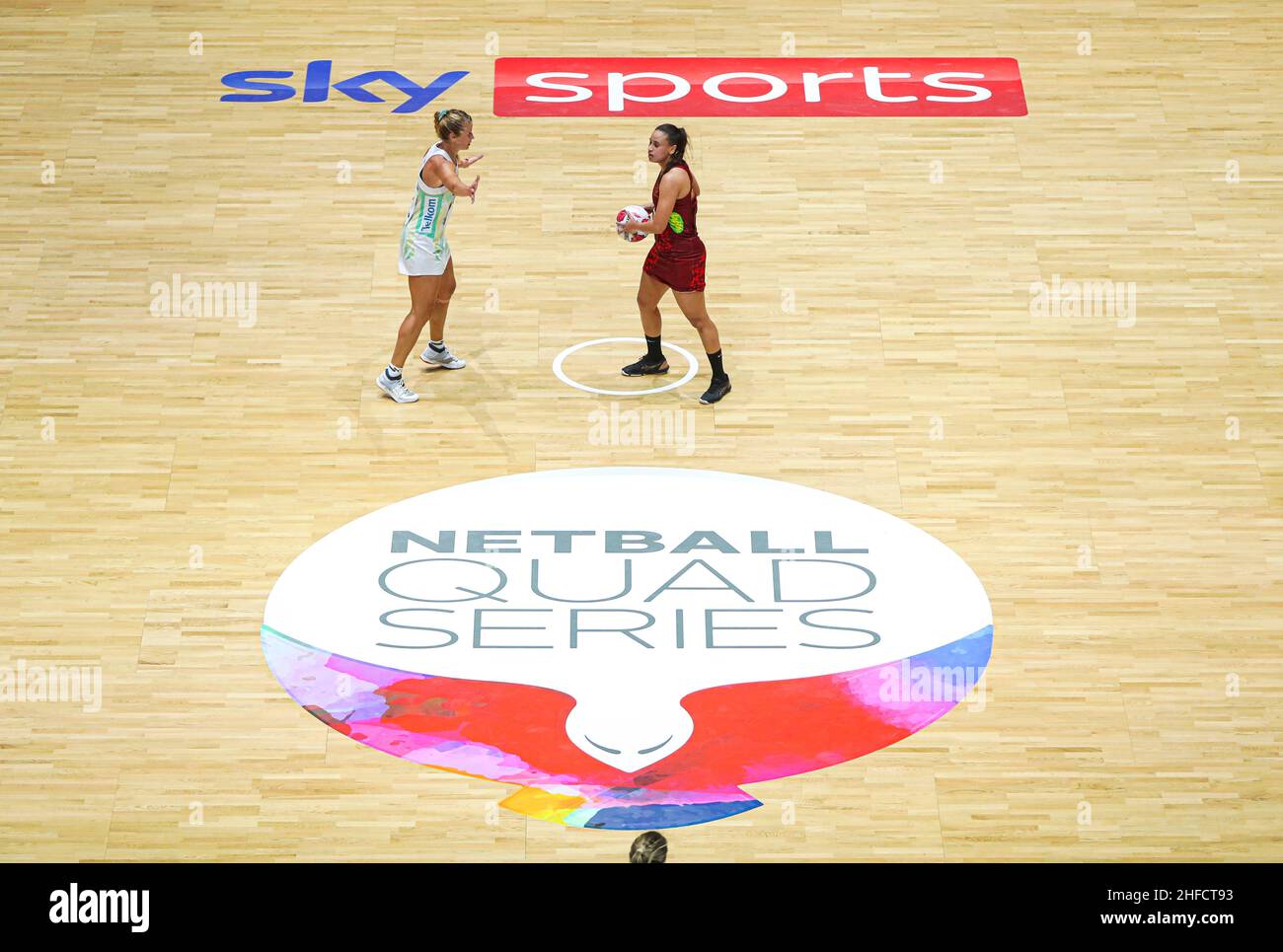 Vitality RosesÕ Laura Malcolm (right) and South AfricaÕs Izette Griesel ...