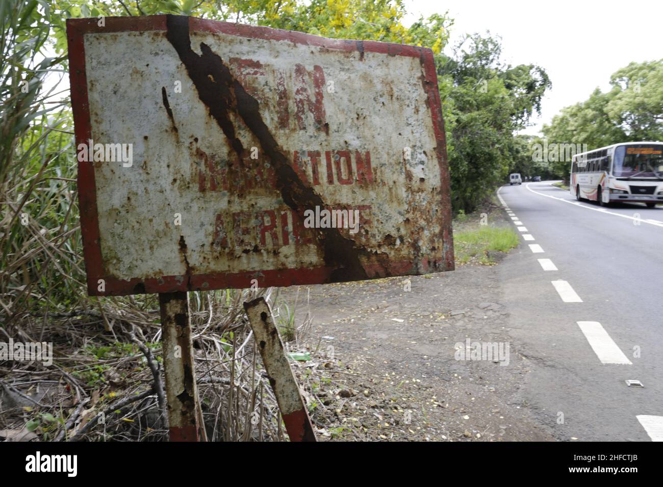 "Road sign" and "Street signs" redirect here Stock Photo - Alamy