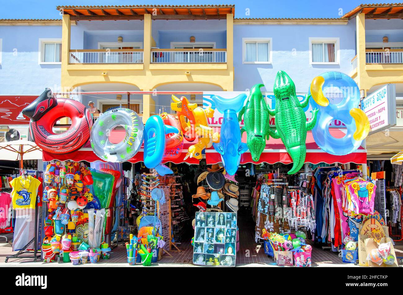 Alcudia majorca spain shopping hi-res stock photography and images - Alamy