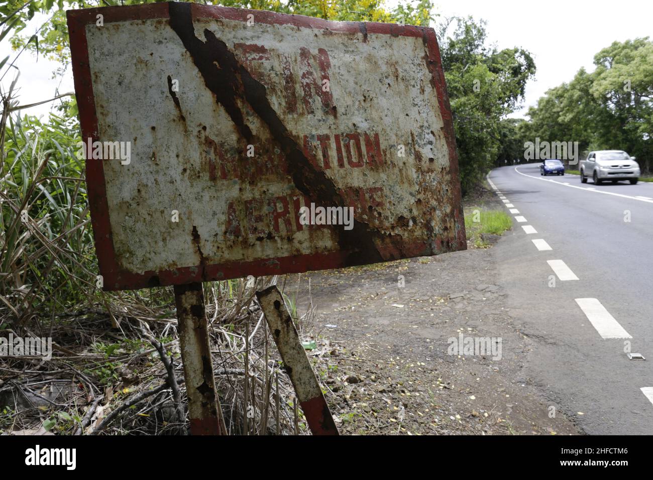 "Road sign" and "Street signs" redirect here Stock Photo - Alamy
