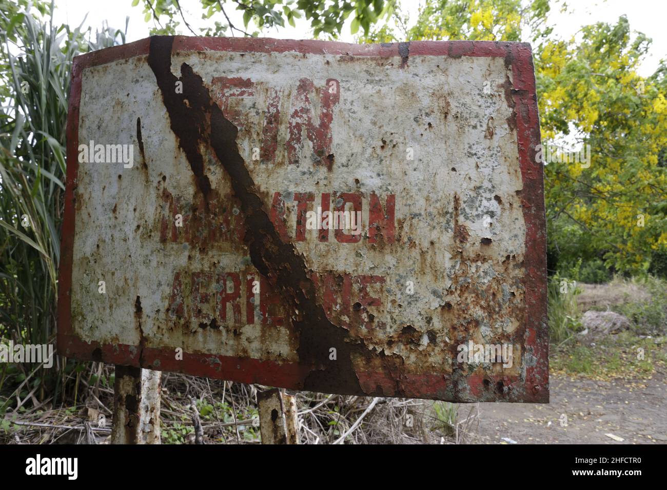 "Road sign" and "Street signs" redirect here Stock Photo - Alamy