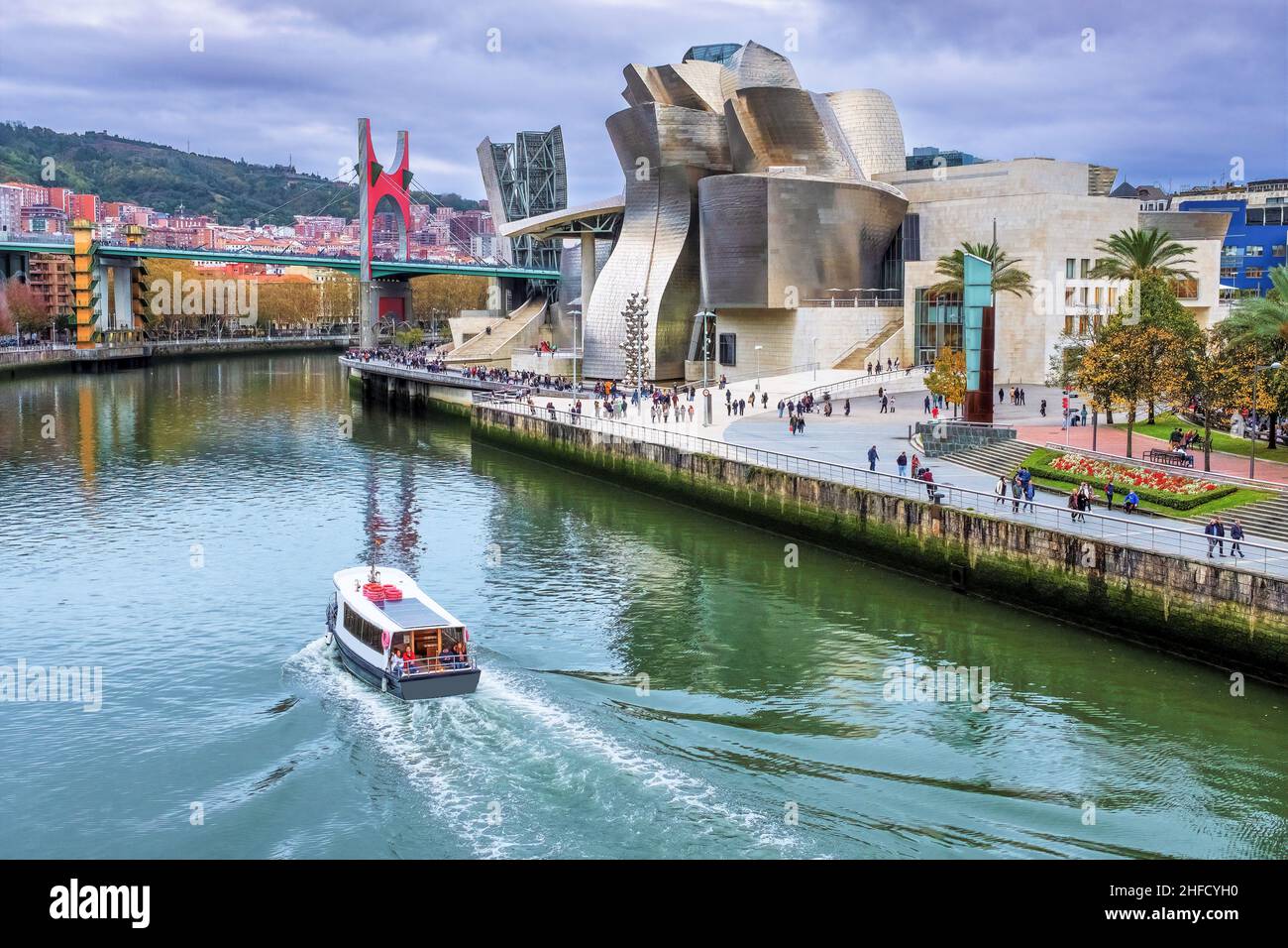 Bilbau sunset guggenheim hi-res stock photography and images - Alamy