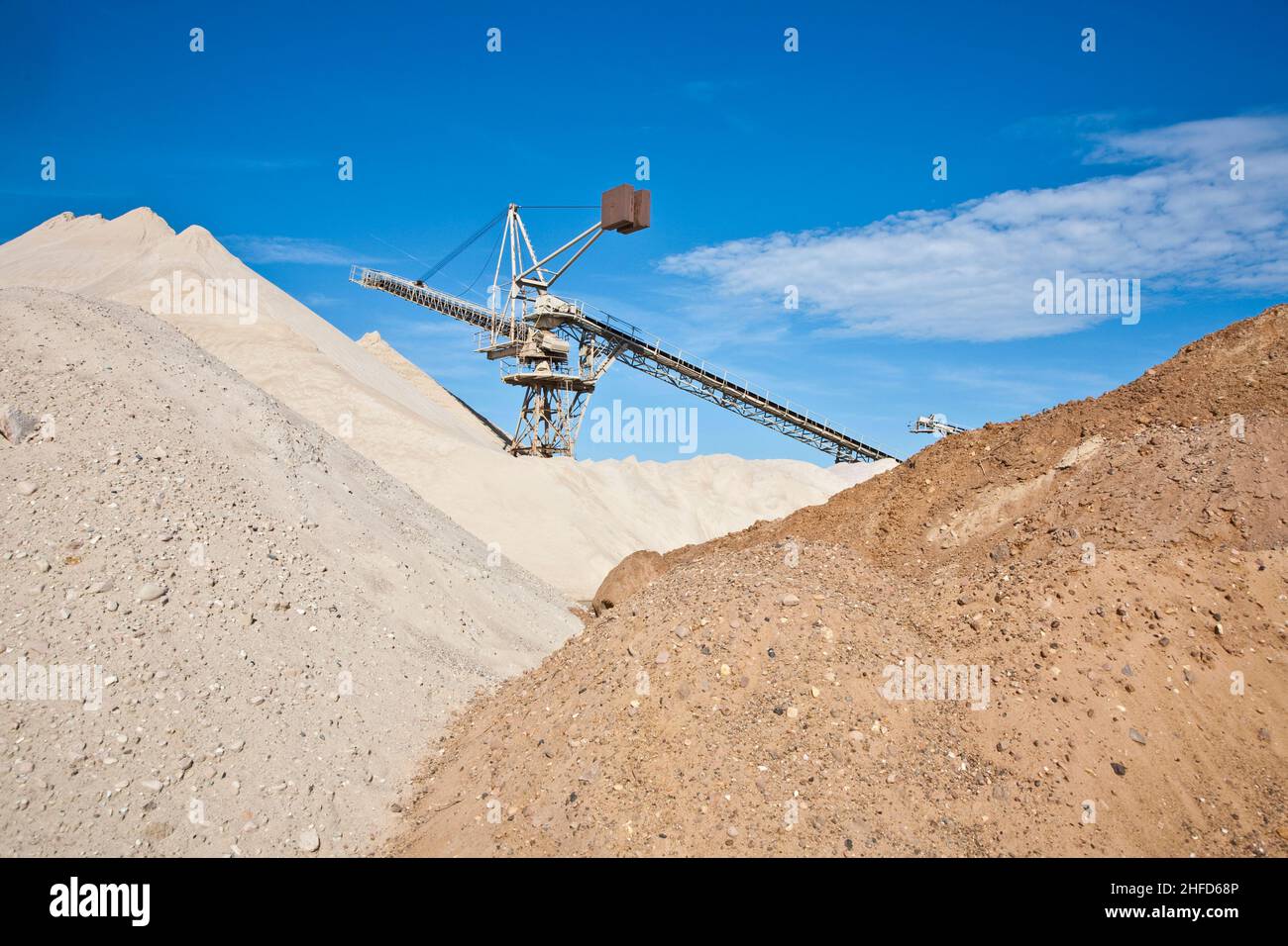 Conveyor on site at gravel pit hill Stock Photo - Alamy