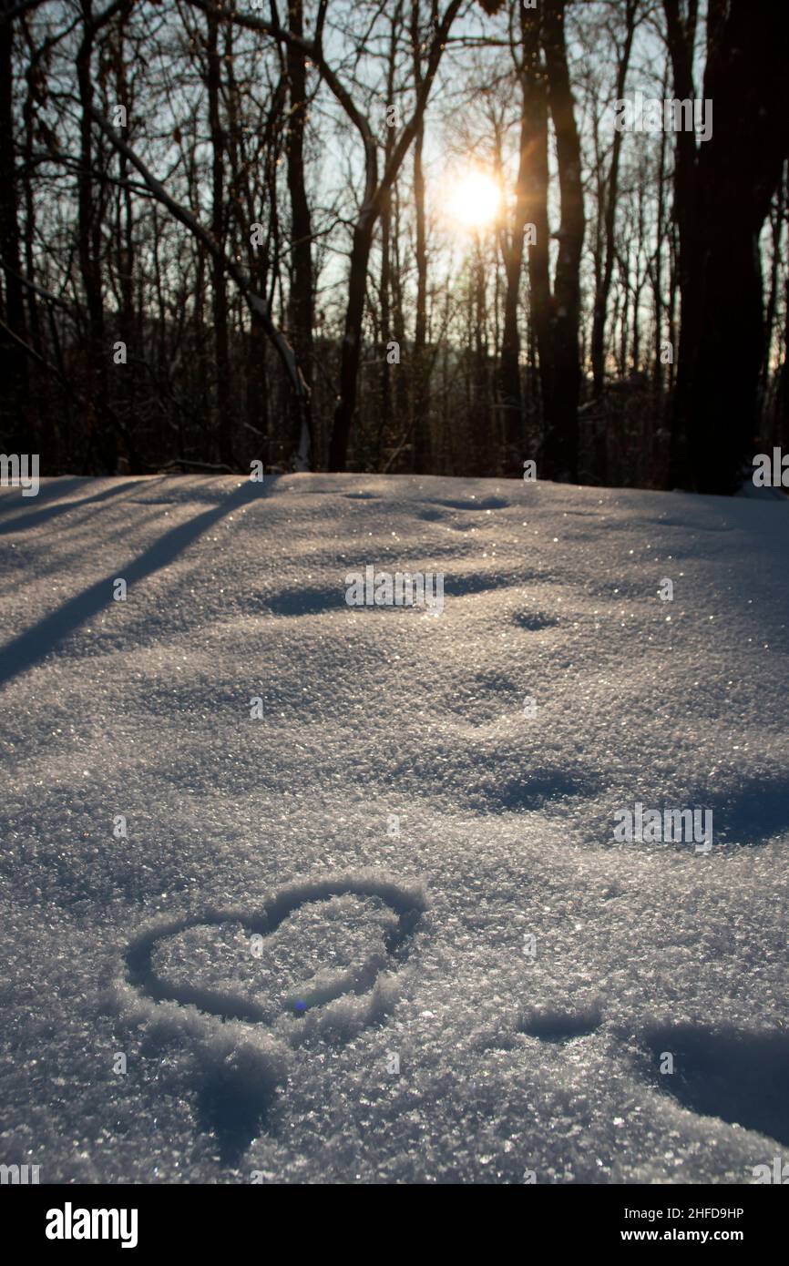 Finger writing in snow hi-res stock photography and images - Alamy