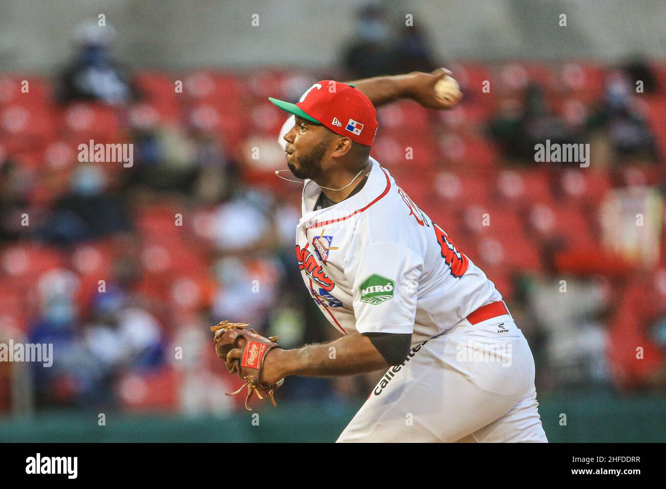 MAZATLAN, MEXICO - FEBRUARY 02: Alexis Pereira relief pitcher of ...