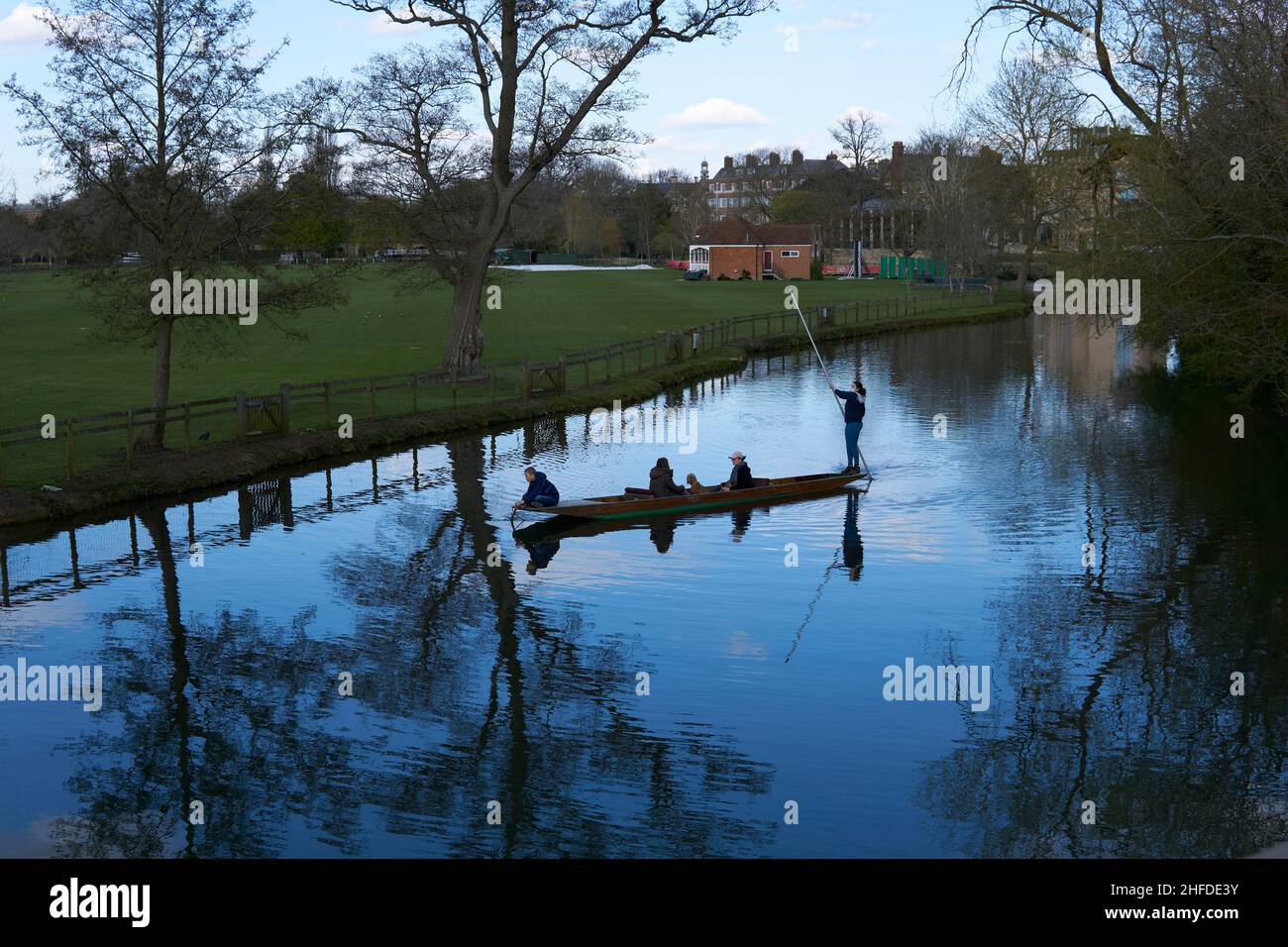 OXFORD, UK - April 13, 2021. Punting in Oxford, England Stock Photo - Alamy