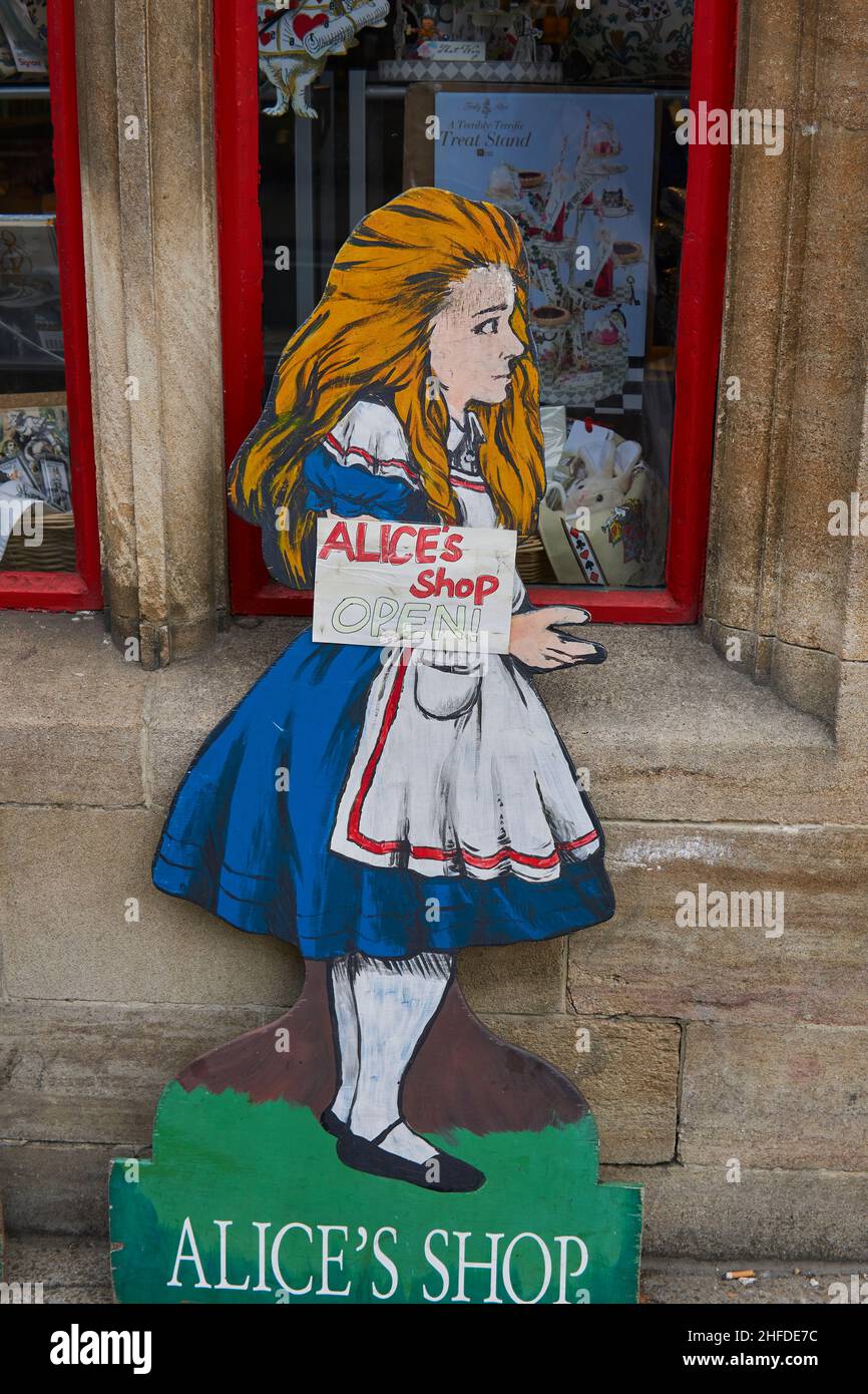 Alice in wonderland book 1865 hi-res stock photography and images - Alamy