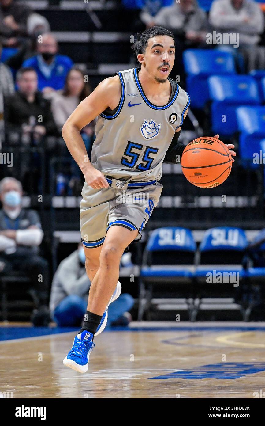 January 15, 2022: Saint Louis Billikens guard DeAndre Jones (55) brings ...