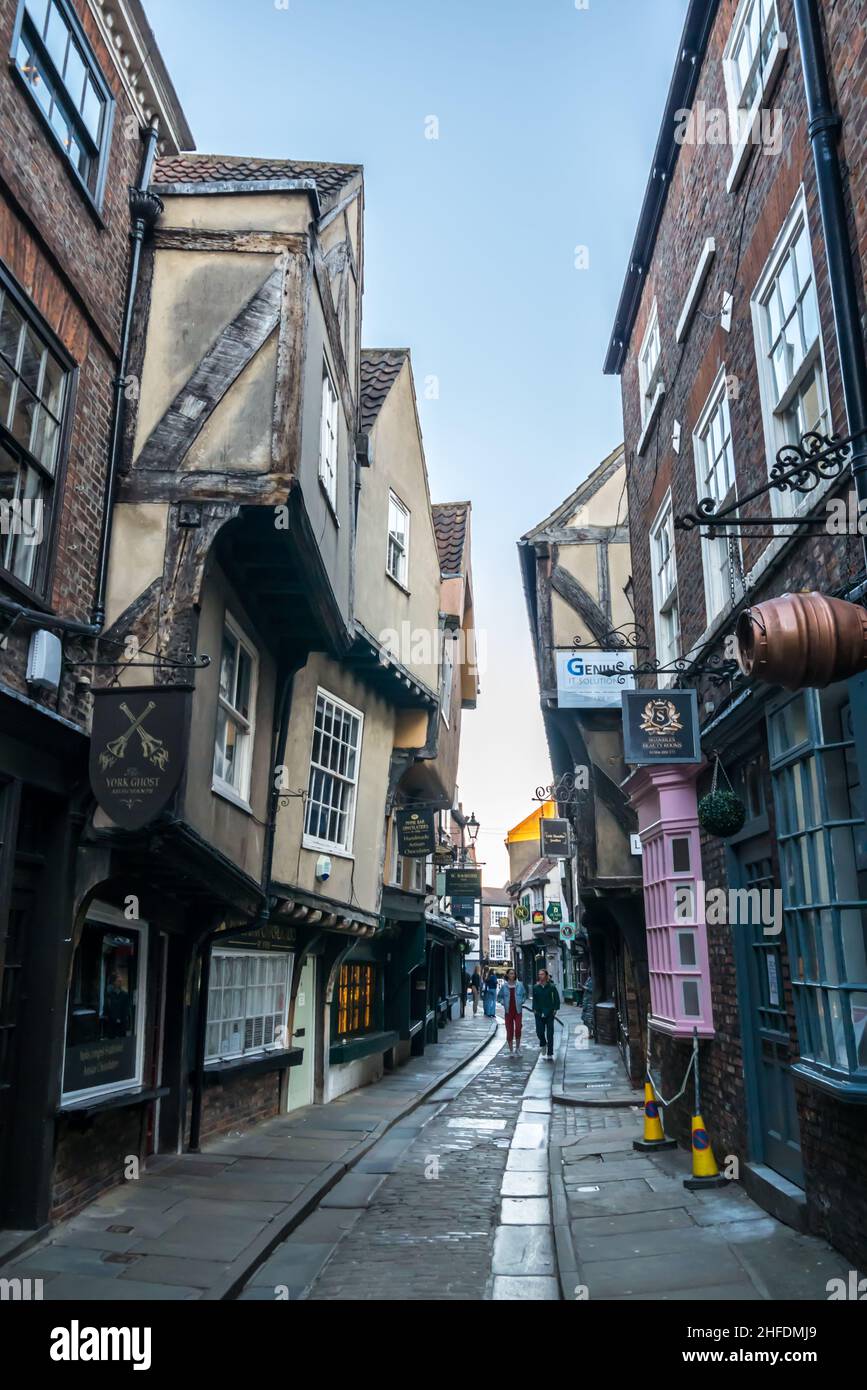 With overhanging timber framed buildings hi-res stock photography and ...