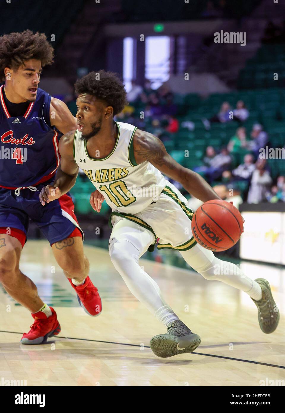 Birmingham, Alabama, USA. 15th Jan, 2022. UAB Blazers guard Jordan ...