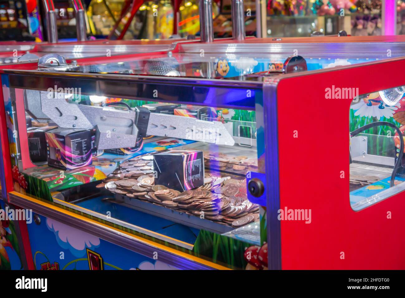 Amusement machine hi-res stock photography and images - Alamy