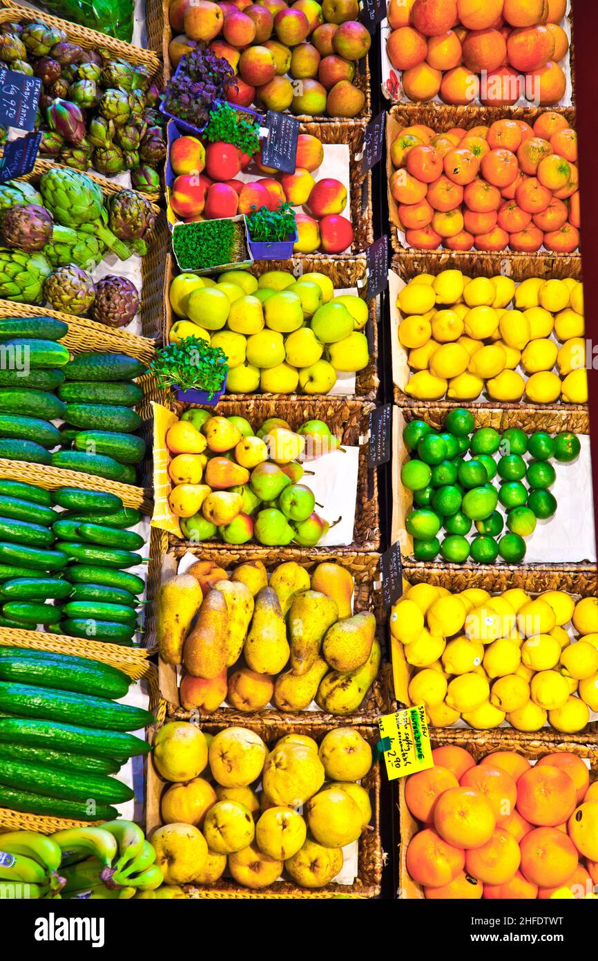 Fruit market Fresh healthy fruits and vegetables on the market Stock ...