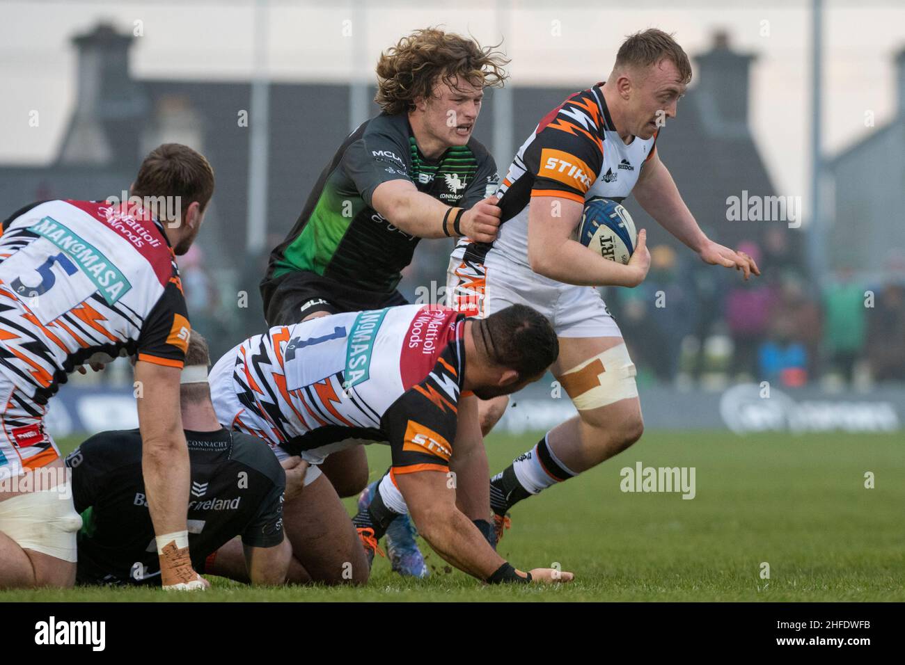 Galway, Ireland. 15th Jan, 2022. Tommy REFFELL of Leicester tackled by ...