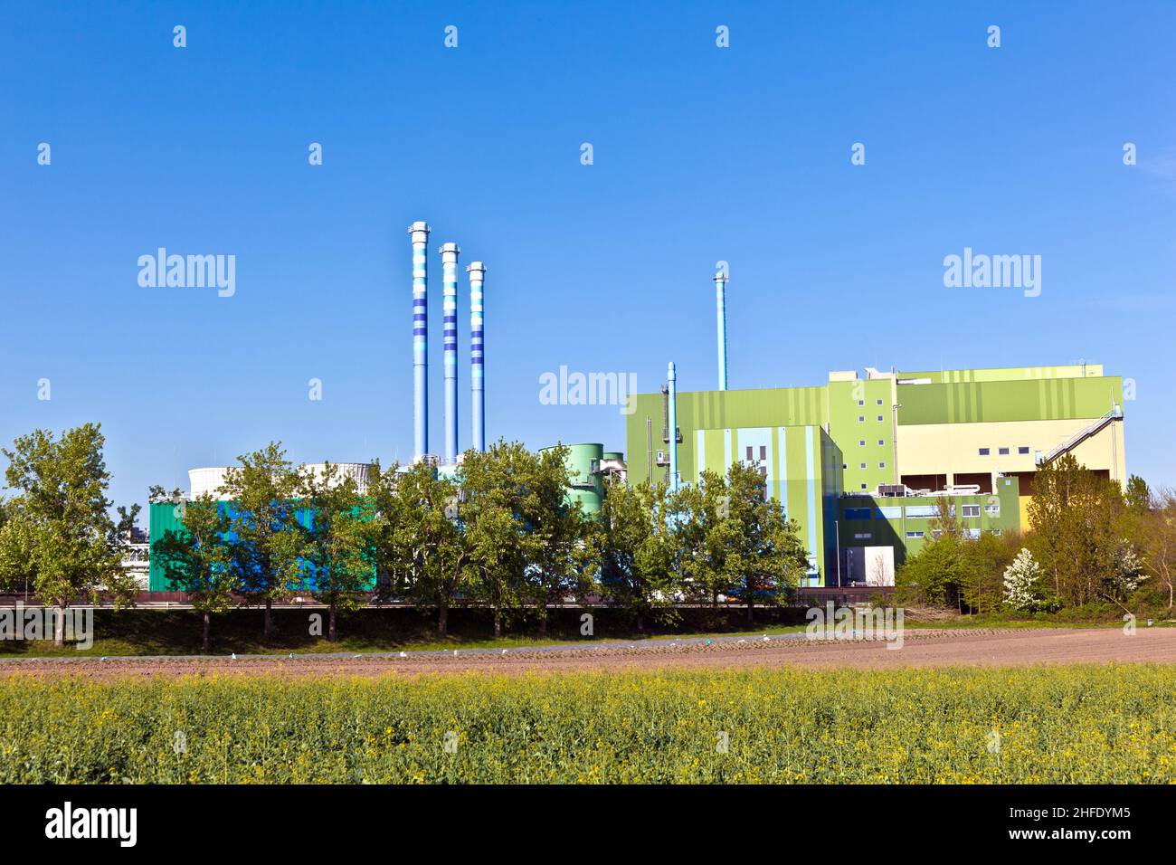 Industry park with silo and chimney Stock Photo - Alamy