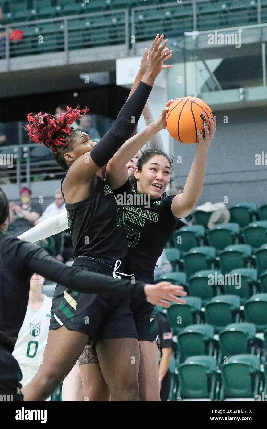 January 15, 2022: Sacramento State Hornets guard Katie Peneueta (20 ...