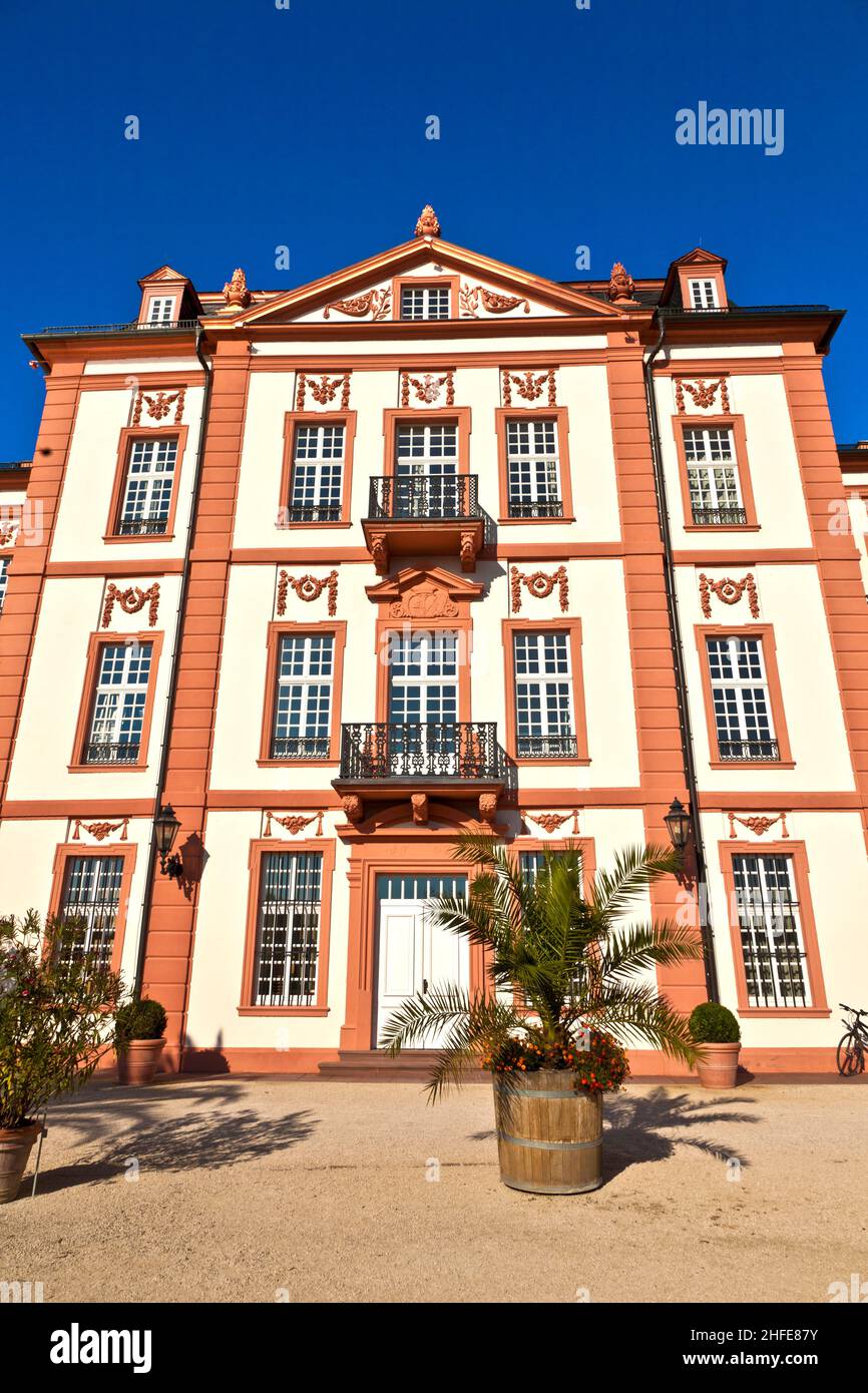 famous Biebrich Palace in Wiesbaden Stock Photo - Alamy
