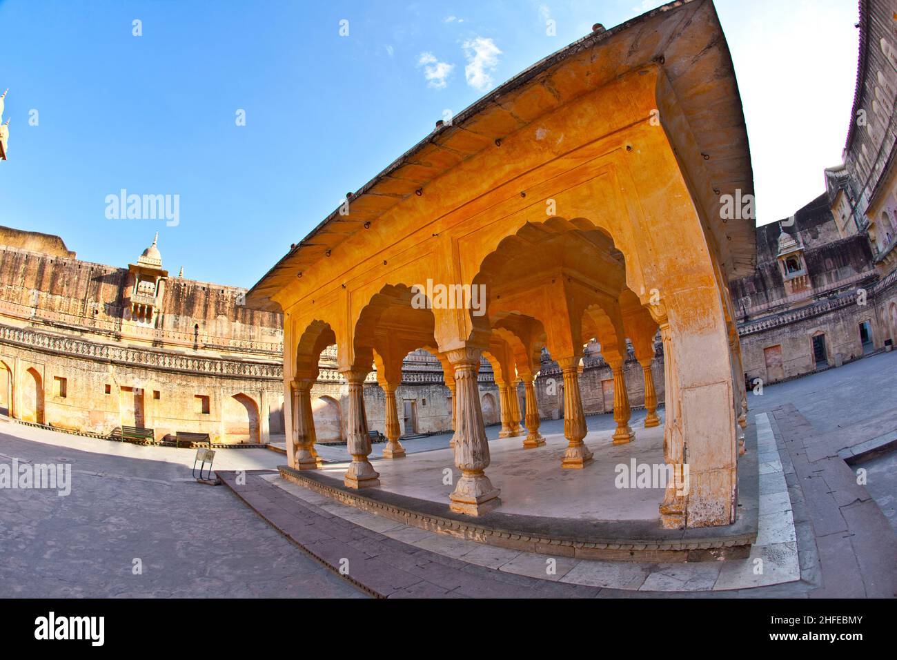 view to famous Amber Fort in Jaipur in sunlight Stock Photo - Alamy
