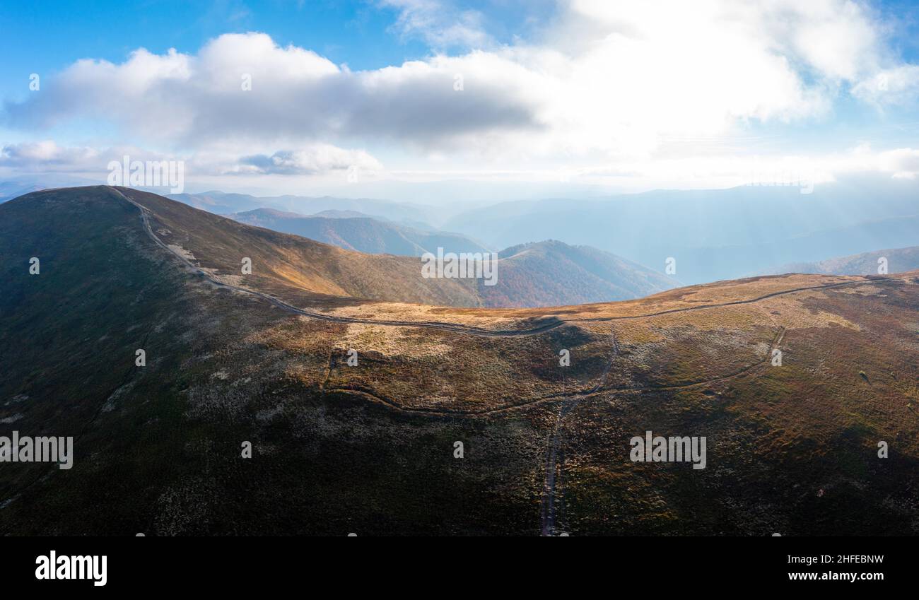 Narrow pathways among meadows hi-res stock photography and images - Alamy