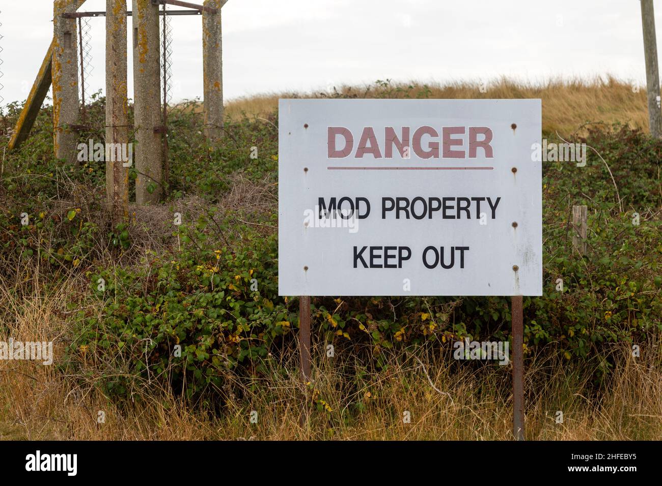 Keep out mod property sign hi-res stock photography and images - Alamy
