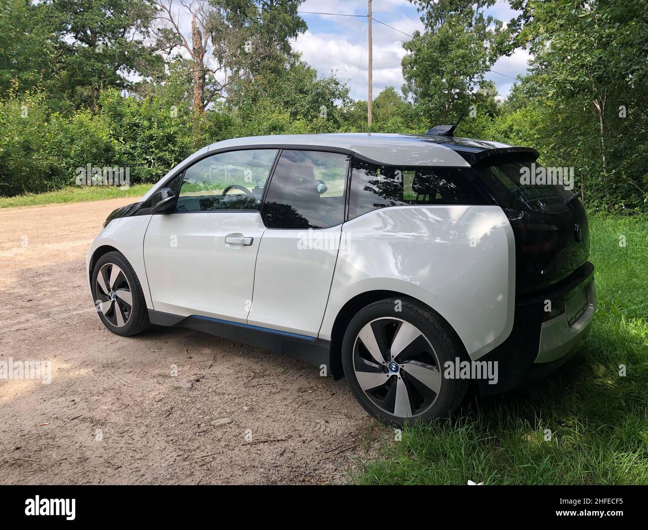 Modern electric eco auto hi-res stock photography and images - Alamy