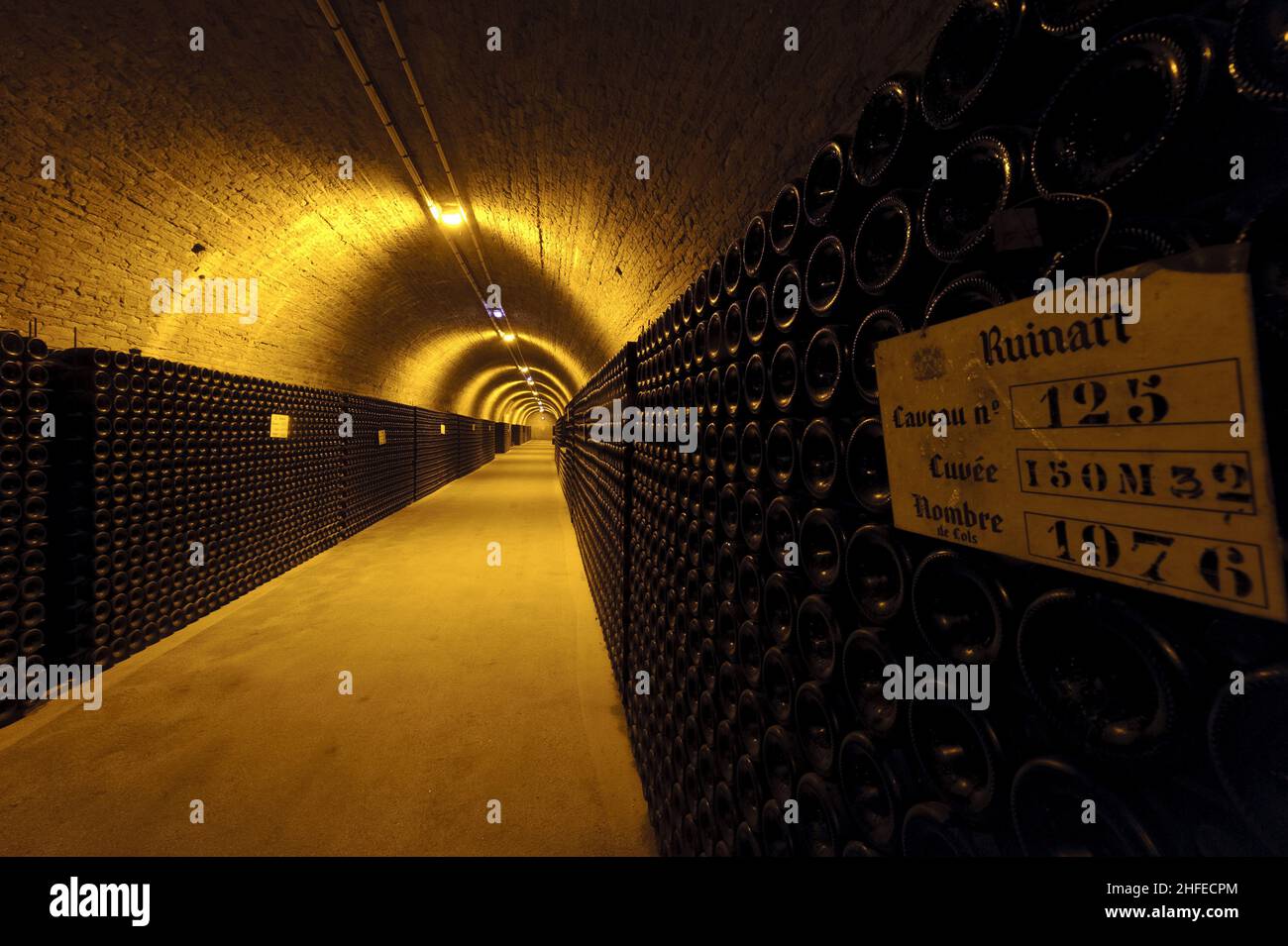 Champagne ruinart cellars hi-res stock photography and images - Alamy